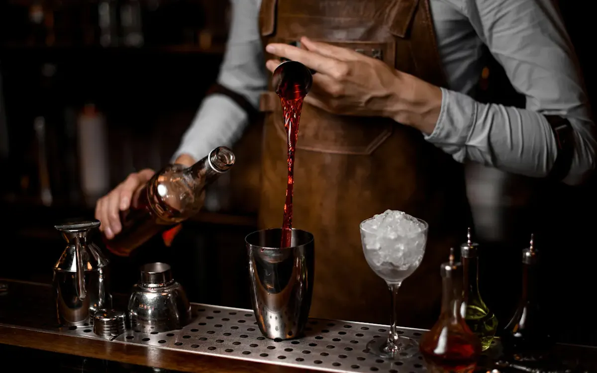 Alfie's Bar Locale — Cocktail Bar in London