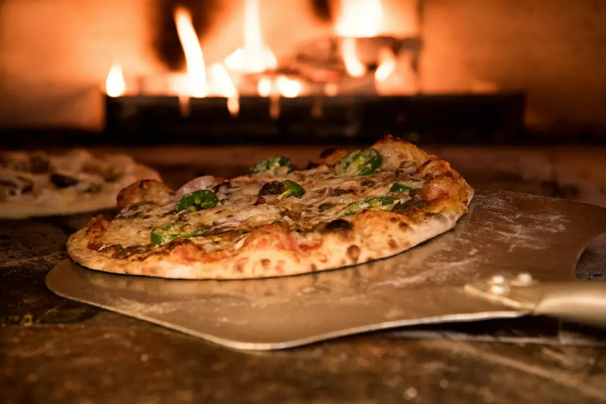 Gio Pizza Bar — Pizza Restaurant in Antwerpen